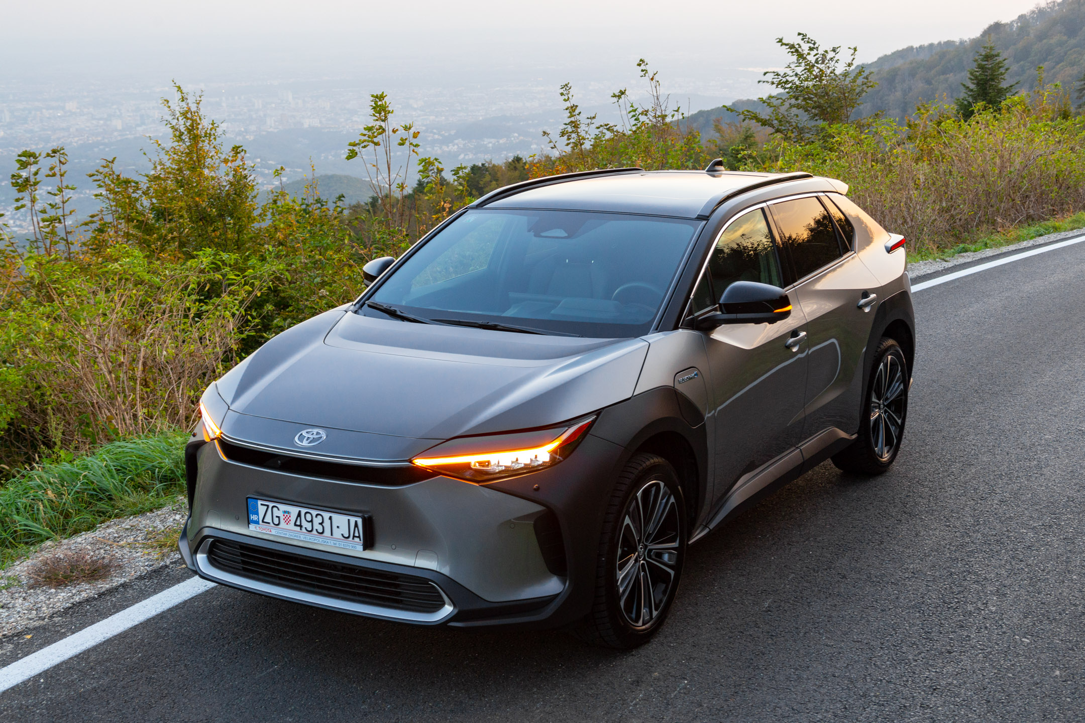 Toyota bZ4X Style AWD TEST / Testirali smo... / Testovi / Vidiauto ...