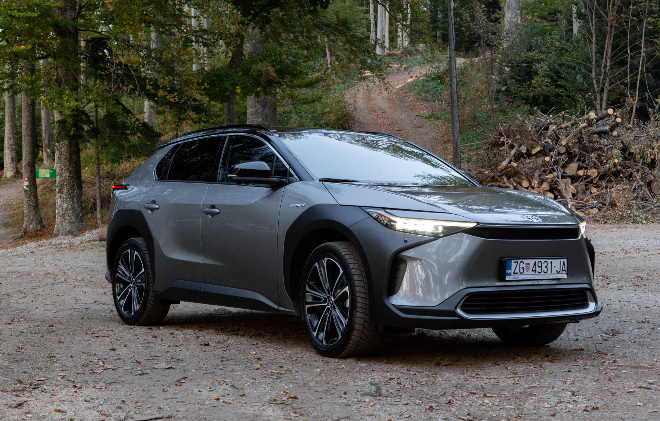 Toyota bZ4X Style AWD TEST / Testirali smo... / Testovi / Vidiauto ...