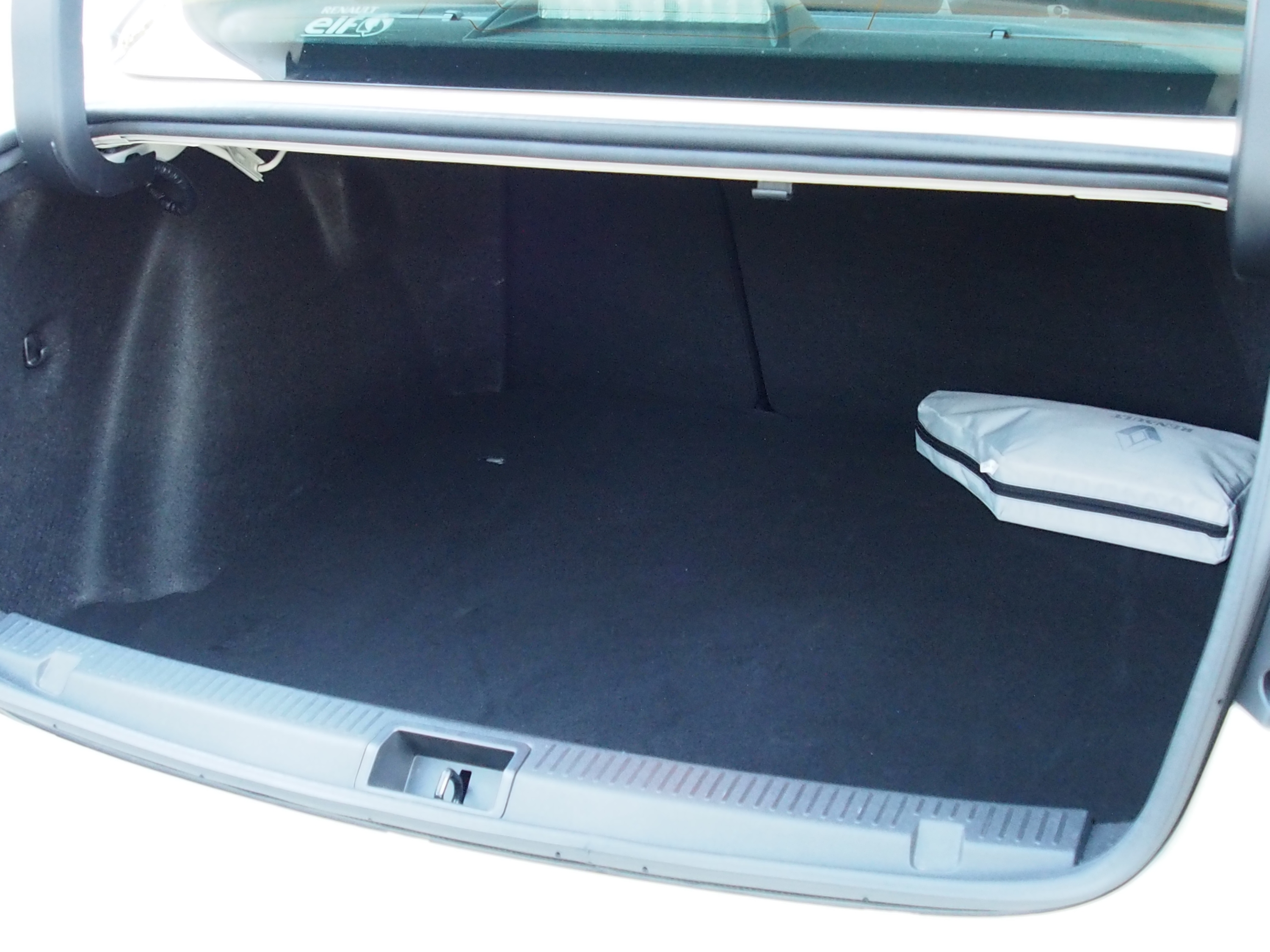Renault Fluence 1.6 dCi 130 Dinamique TEST / Testirali smo... / Testovi ...
