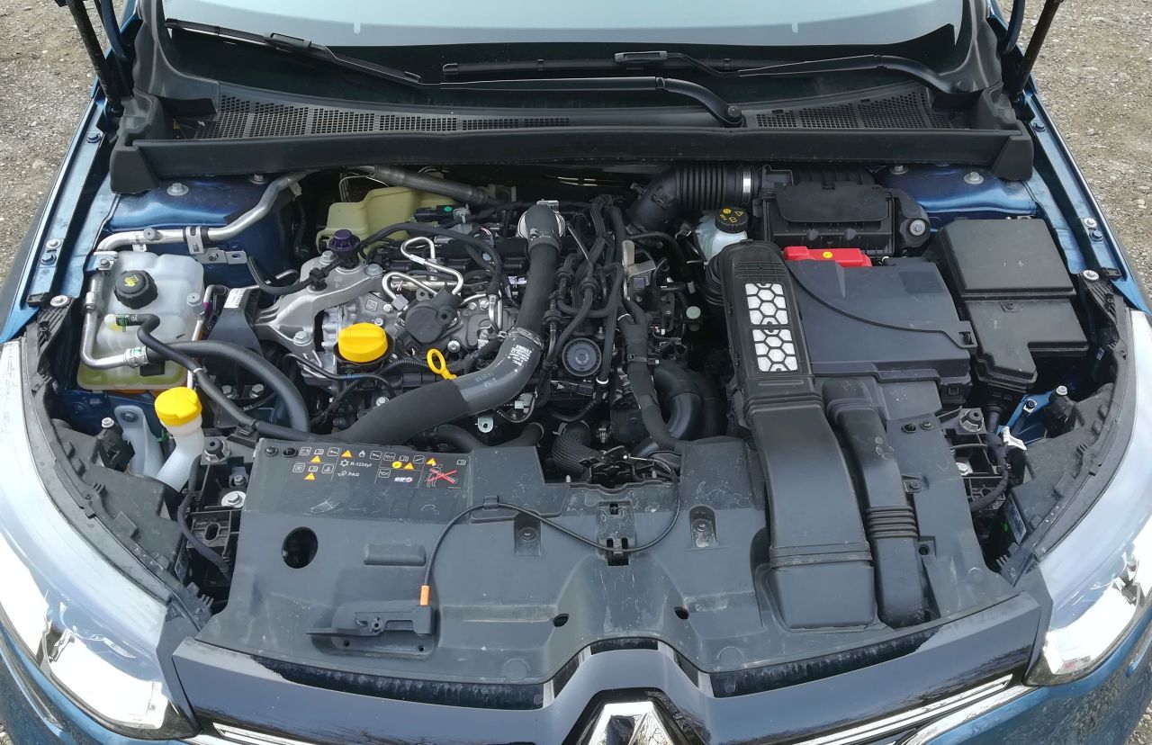 Renault Megane 1.3 TCe 140 Intens TEST / Testirali smo... / Testovi ...