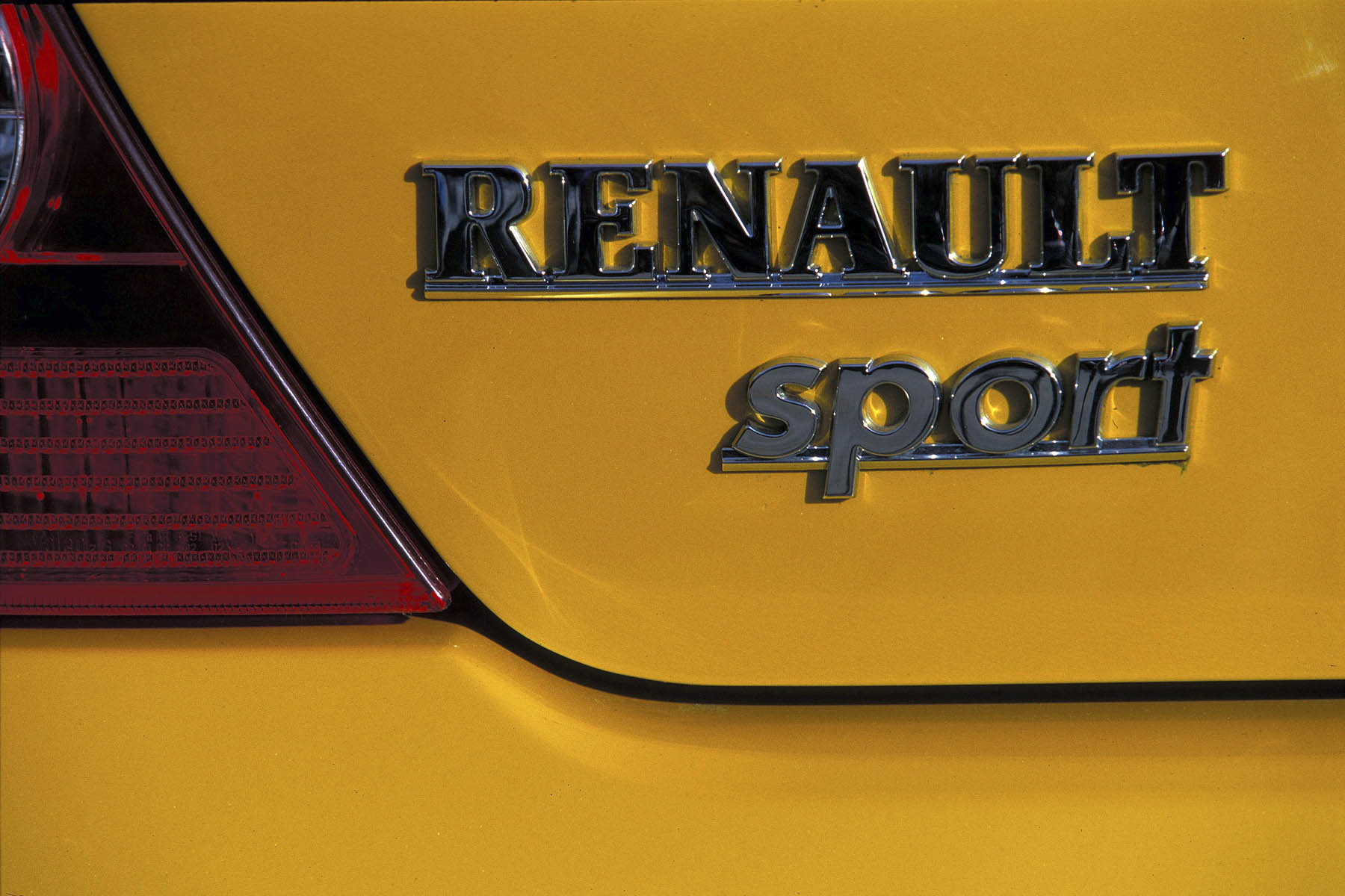 Renault Sport: trkaći automobili za svaki dan / Predstavljamo ...