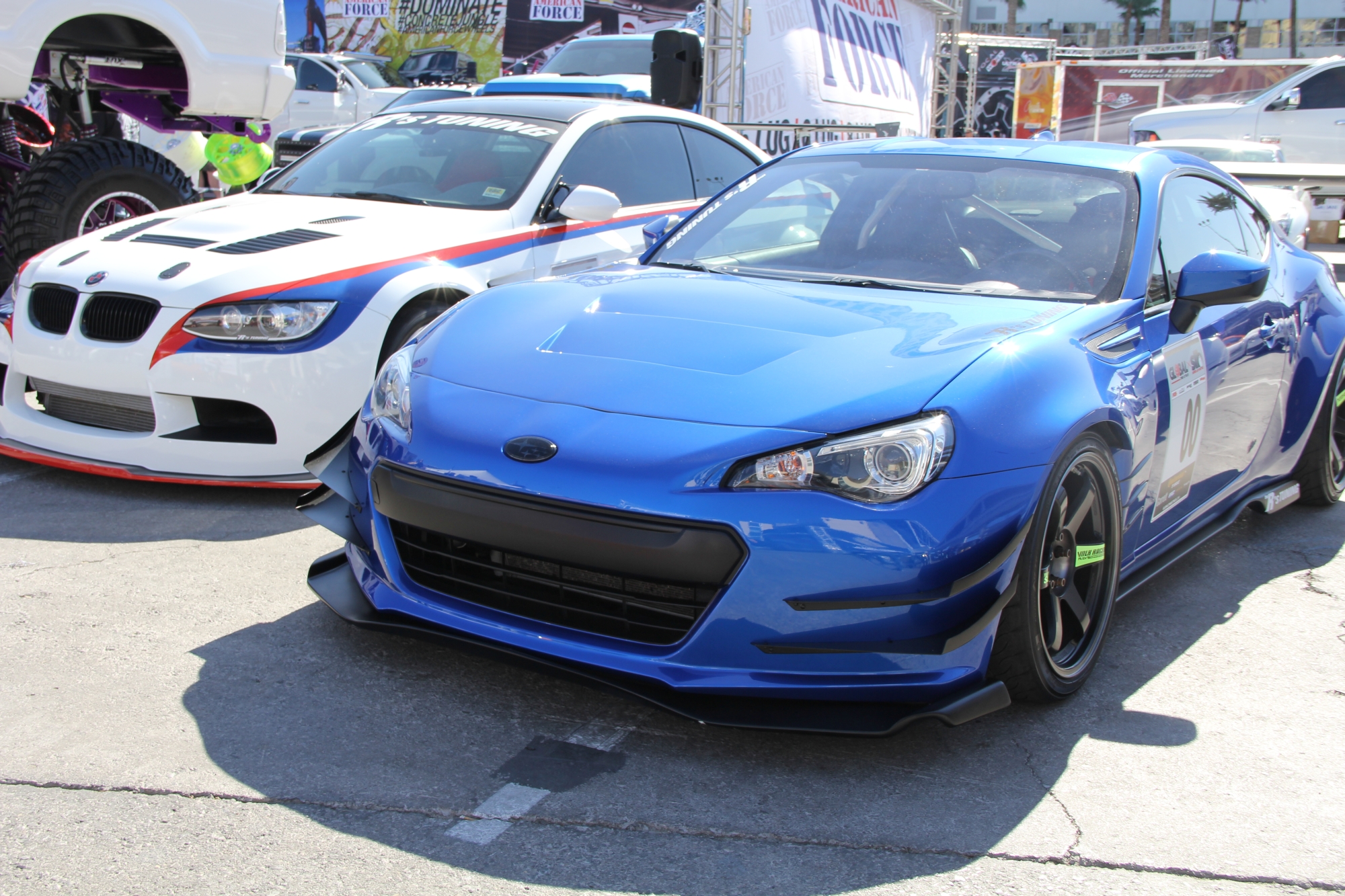 Plave jurilice na SEMA tuning show u Las Vegasu / Izvještaji s ...